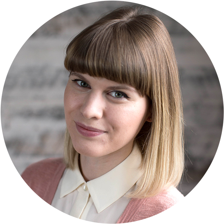 About Us - Lia Griffith