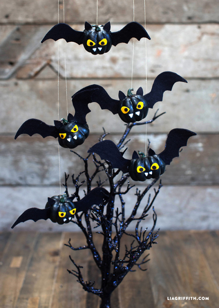 Pumpkin Bats Halloween Craft - Lia Griffith