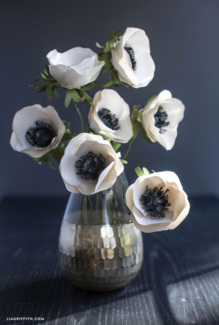 Simple Paper Flower Anemone - Lia Griffith