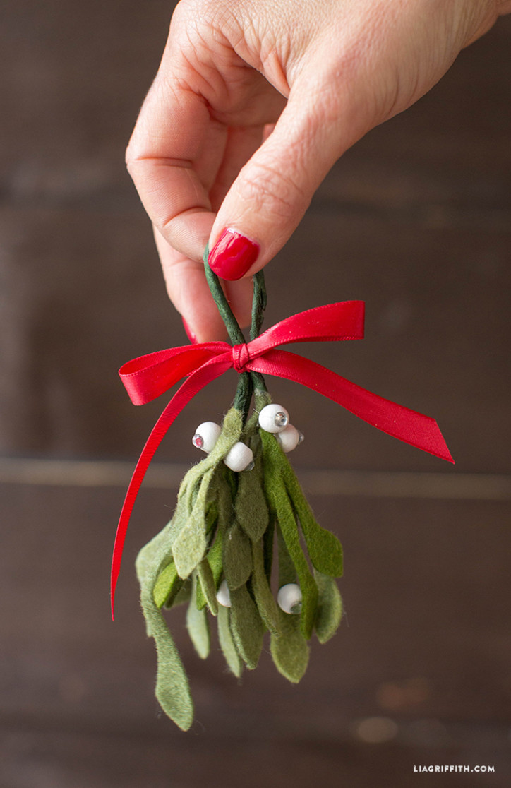 DIY Felt Mistletoe - Lia Griffith