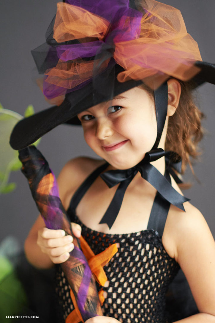 Kid's DIY Witch Costume - follow this simple tutorial to make today!