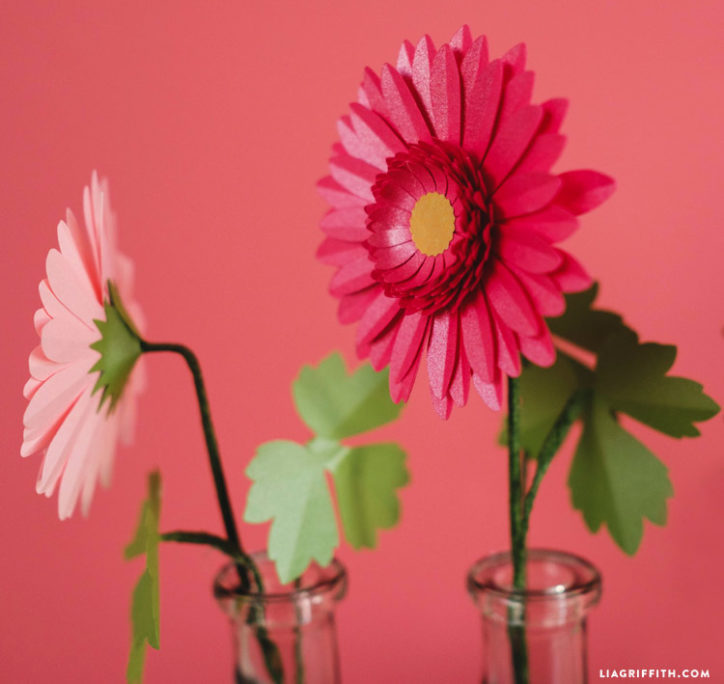 How to Make A Bouquet of Paper Daisies