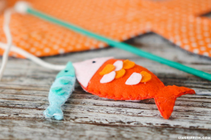 Make a DIY Fishing Pole Cat Toy in 8 Easy Steps