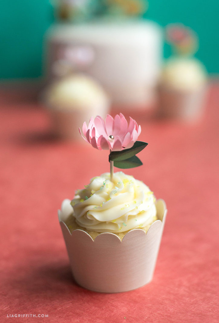 DIY Flower Cake Toppers