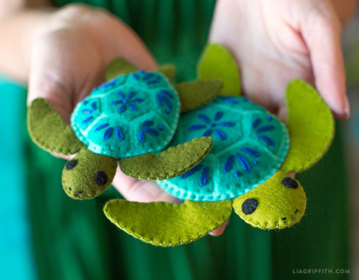 DIY Felt Turtle Stuffie