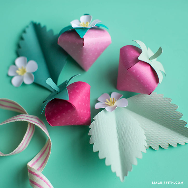3D Paper Strawberries - Lia Griffith