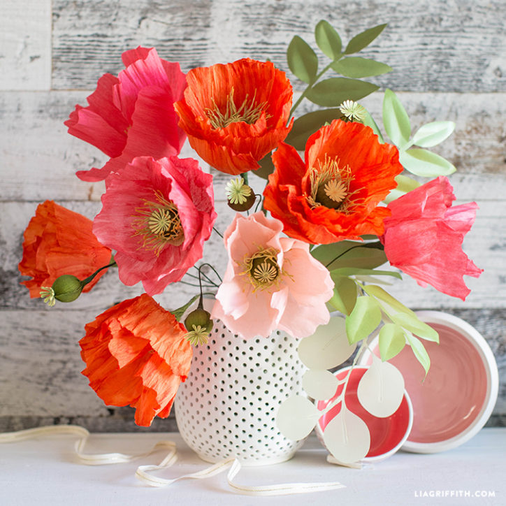 Beginner Crepe Paper Icelandic Poppies - Lia Griffith