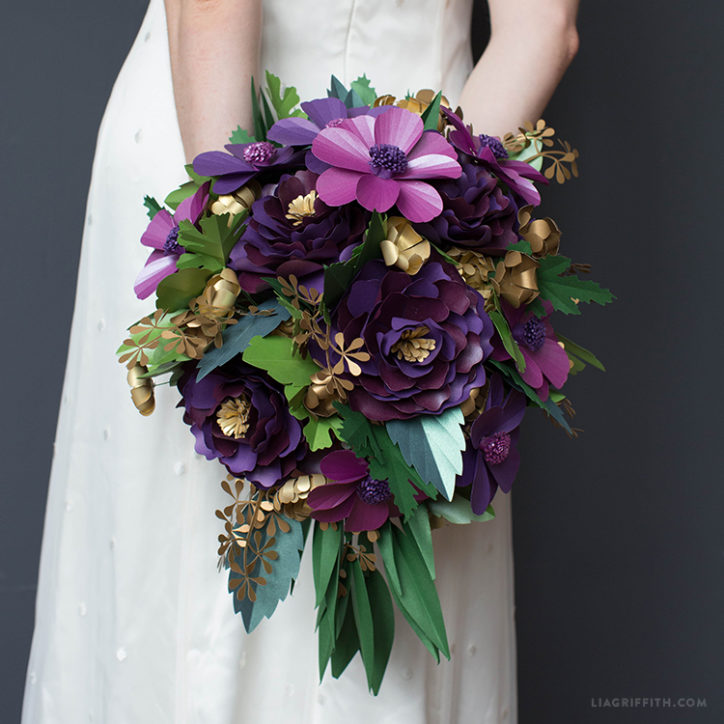 VIDEO: Arranging a Paper Floral Bouquet - Lia Griffith