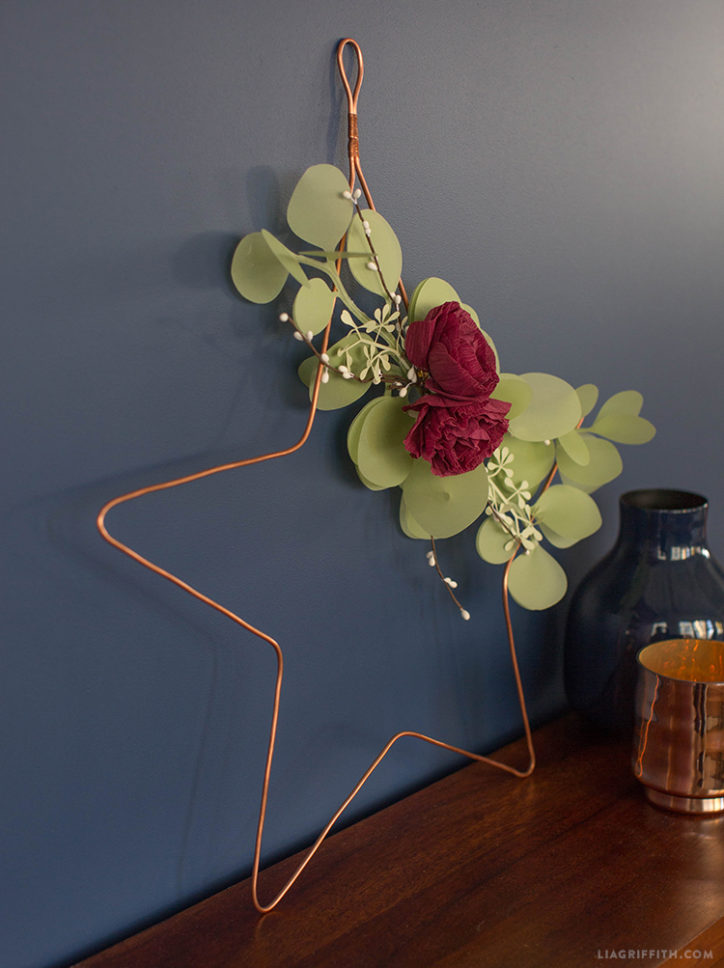 Copper Wire Star Wreath - Lia Griffith