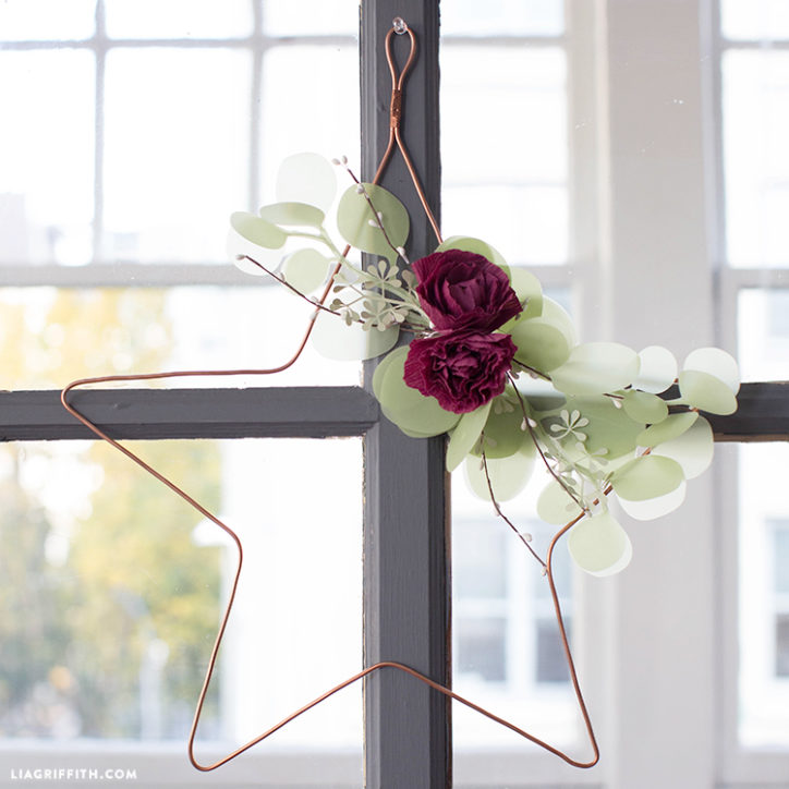 Copper Wire Star Wreath - Lia Griffith