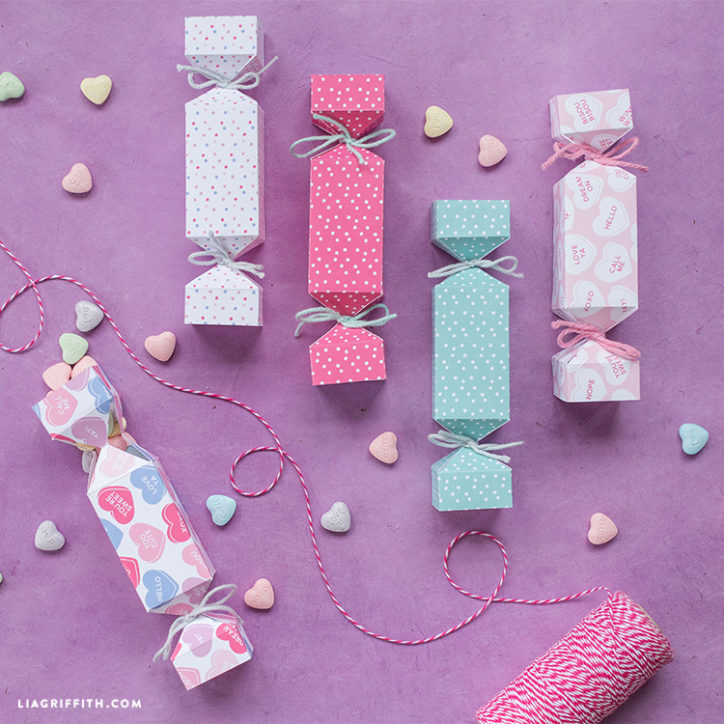Download and print this cute DIY candy popper for Valentine's