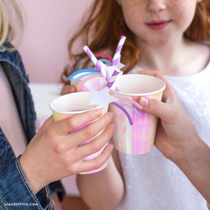 Make These Shooting Star Paper Straw Toppers for Your Next Party