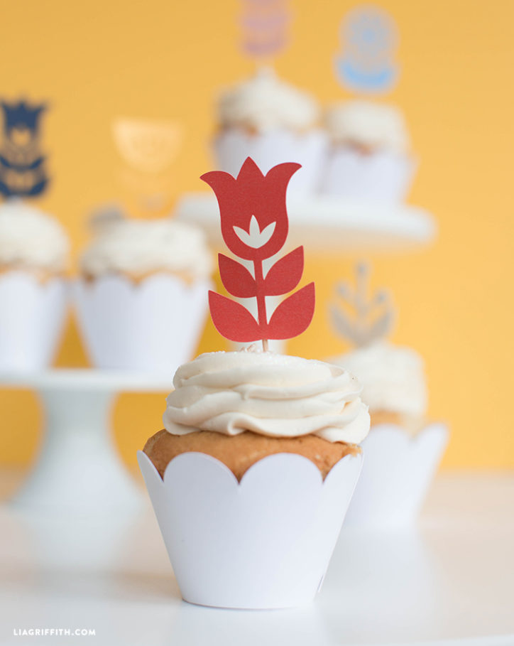 Download, Print and Cut Scandi Floral Toothpick Toppers