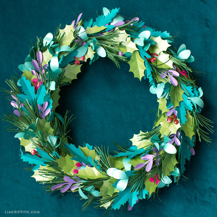 A DIY Holiday Wreath That Works Anytime of the Year- Lia Griffith