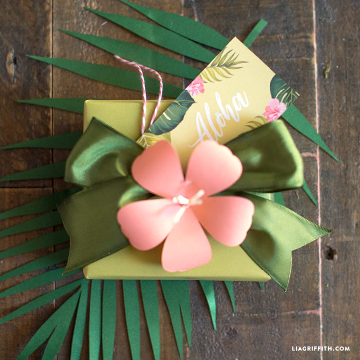 Customize This Tropical Gift Tag Template for All Your Summer Parties!