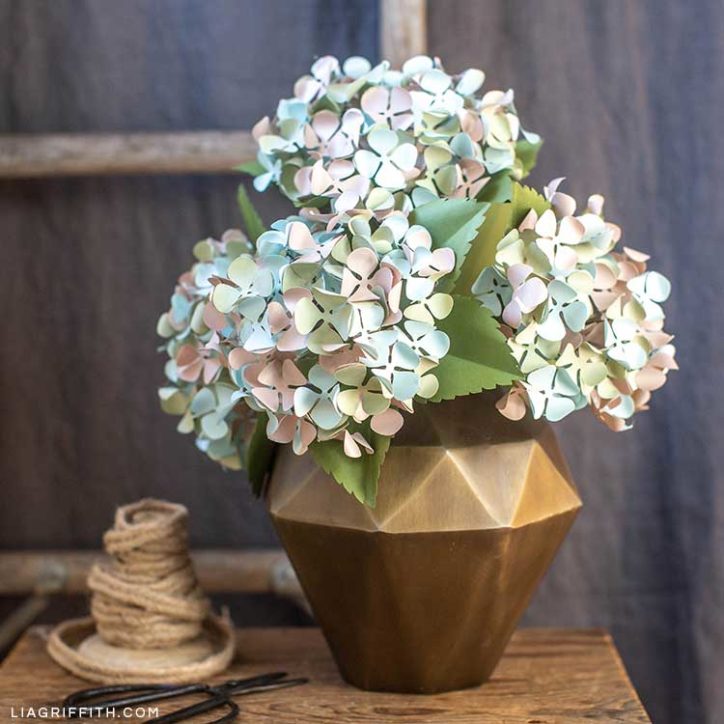 Video Tutorial: Frosted Paper Hydrangeas - Lia Griffith