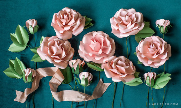 Video Tutorial: Frosted Paper Garden Roses Flower Kit - Lia Griffith