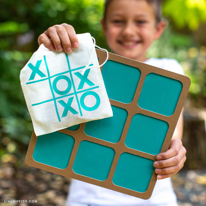 Travel Tic-Tac-Toe (XO Game) for Kids - Lia Griffith