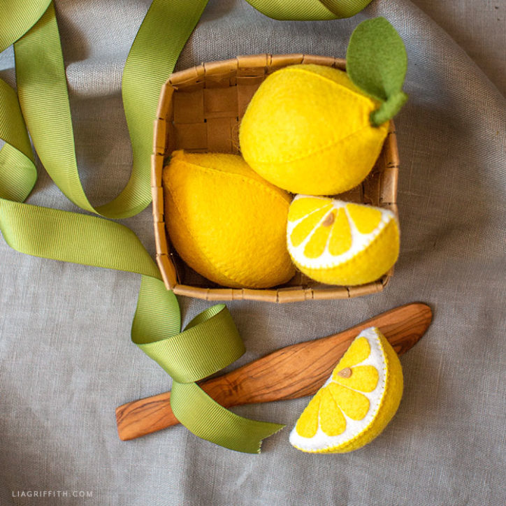 The Cutest Felt Lemons & Lemon Slices - Lia Griffith