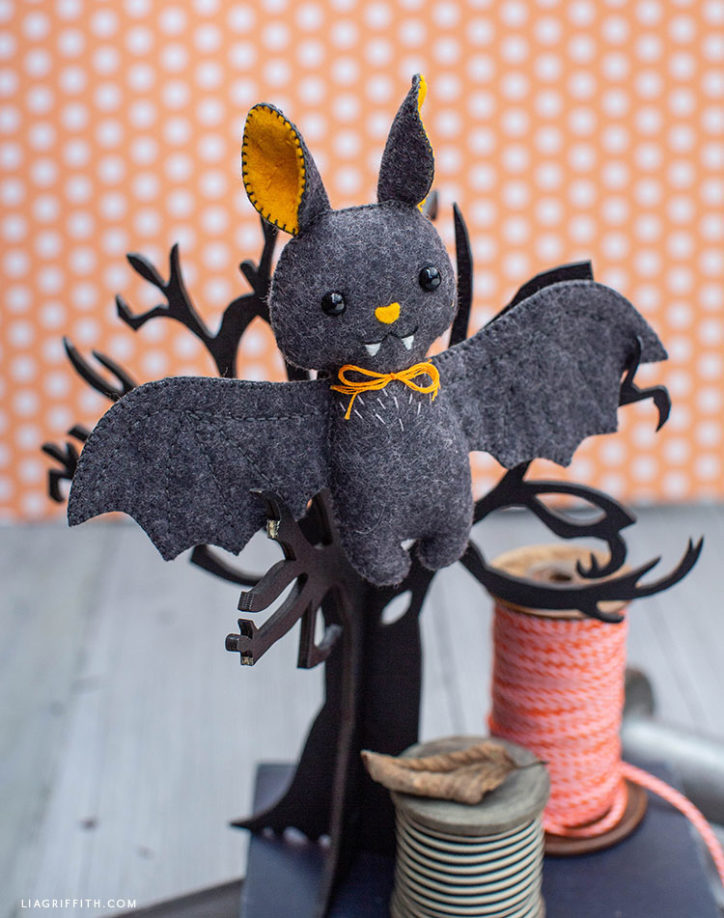 Learn How to Craft the Cutest Felt Baby Bat Stuffie - Lia Griffith
