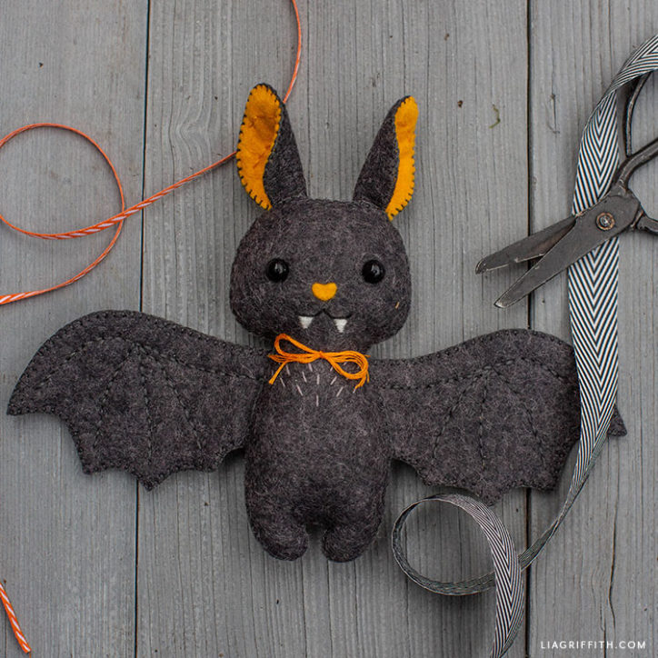 Learn How to Craft the Cutest Felt Baby Bat Stuffie - Lia Griffith