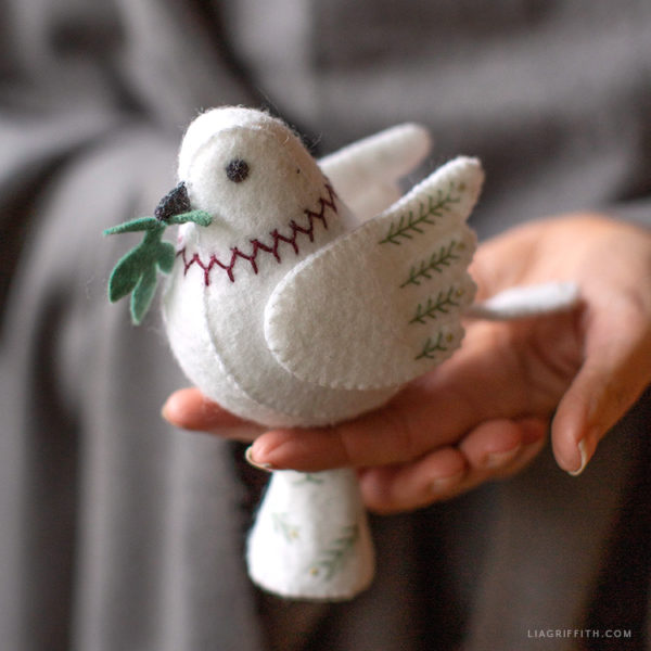 Felt Dove Tree Topper Template & Tutorial - Lia Griffith