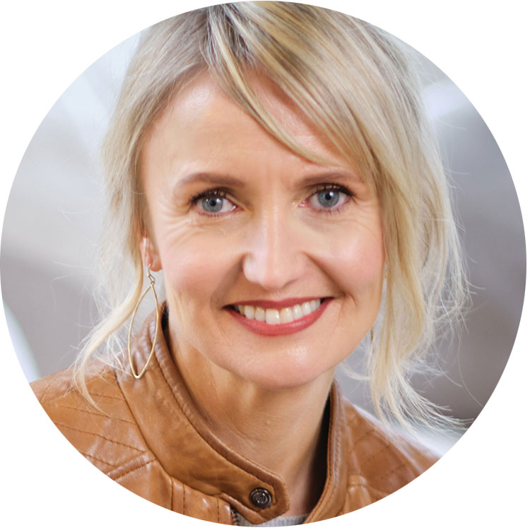 About Us - Lia Griffith