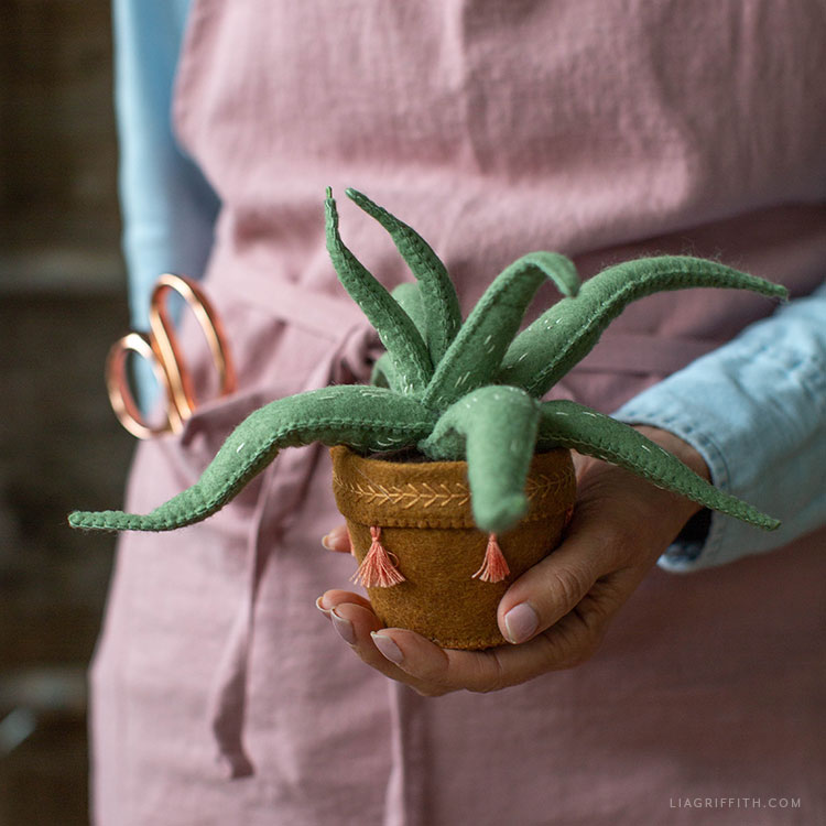 How to Make a Felt Aloe Vera Plant & Felt Pot - Lia Griffith