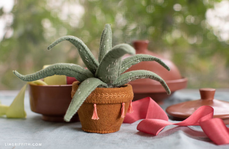 How to Make a Felt Aloe Vera Plant & Felt Pot - Lia Griffith