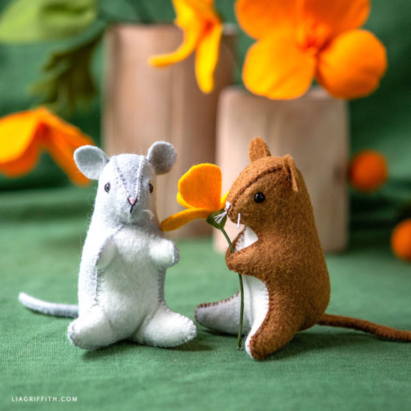 Felt Mouse Stuffie DIY Pattern & Tutorial - Lia Griffith