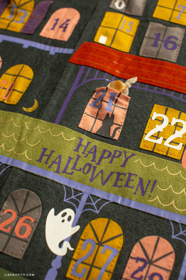 DIY Halloween Countdown Pattern & Tutorial - Lia Griffith