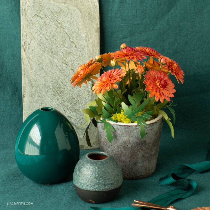 Video Tutorial: How to Make Frosted Paper Mums - Lia Griffith