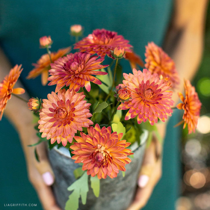 Video Tutorial: How to Make Frosted Paper Mums - Lia Griffith