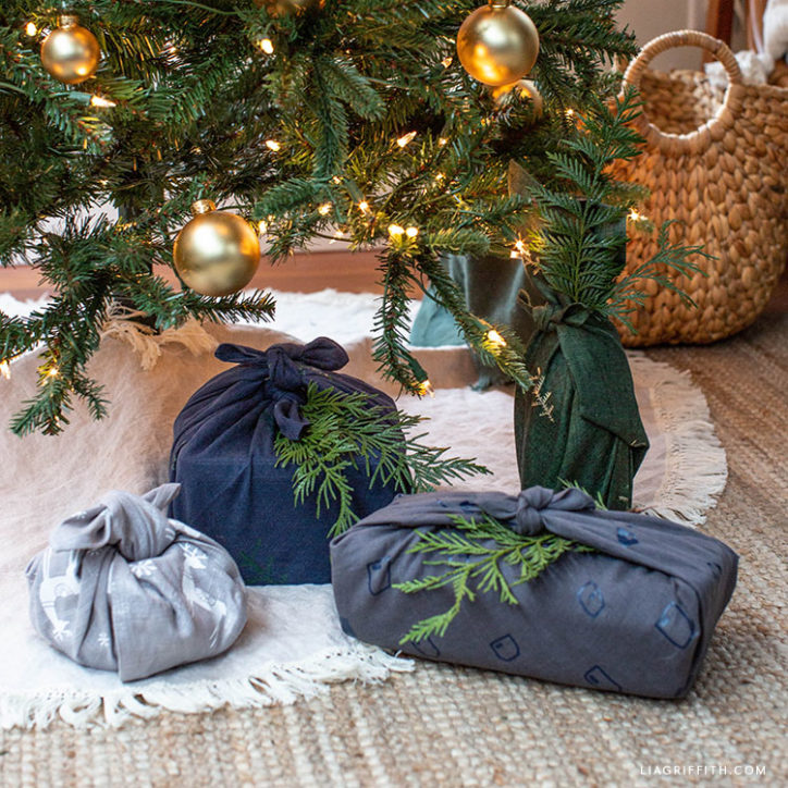 Video Tutorial: 4 Fabric Gift Wrap Techniques - Lia Griffith