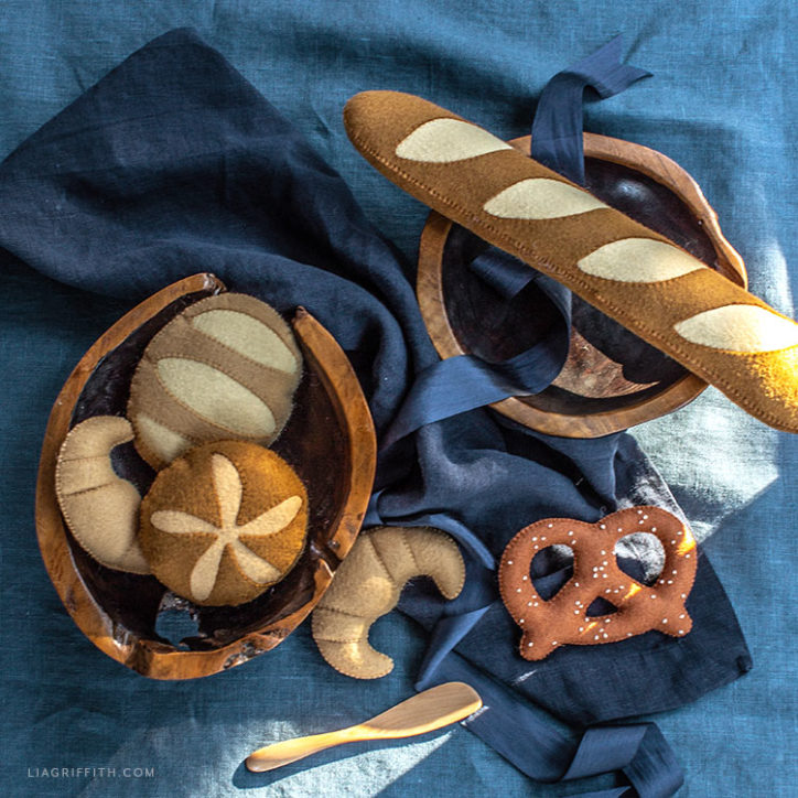 Felt Artisan Breads DIY Pattern & Tutorial - Lia Griffith