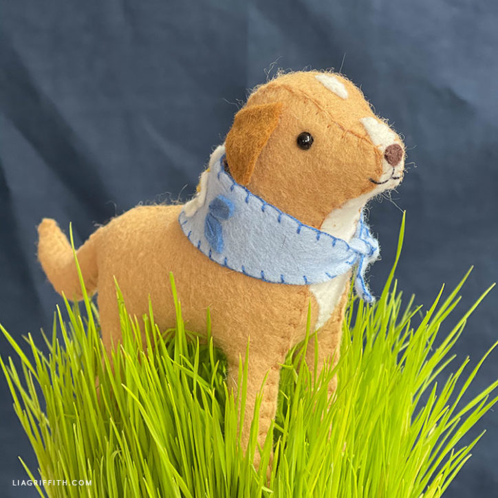 Felt Dog Template & Step-by-Step Tutorial - Lia Griffith