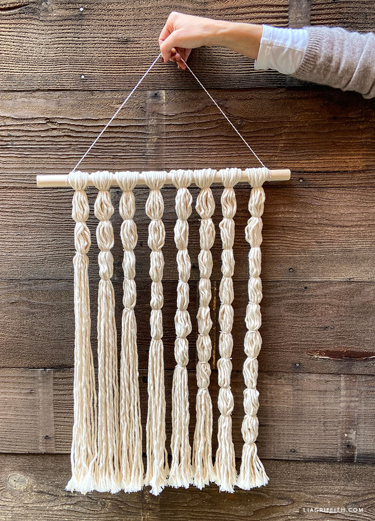 Video Tutorial: DIY Fiber Wall Hanging - Lia Griffith