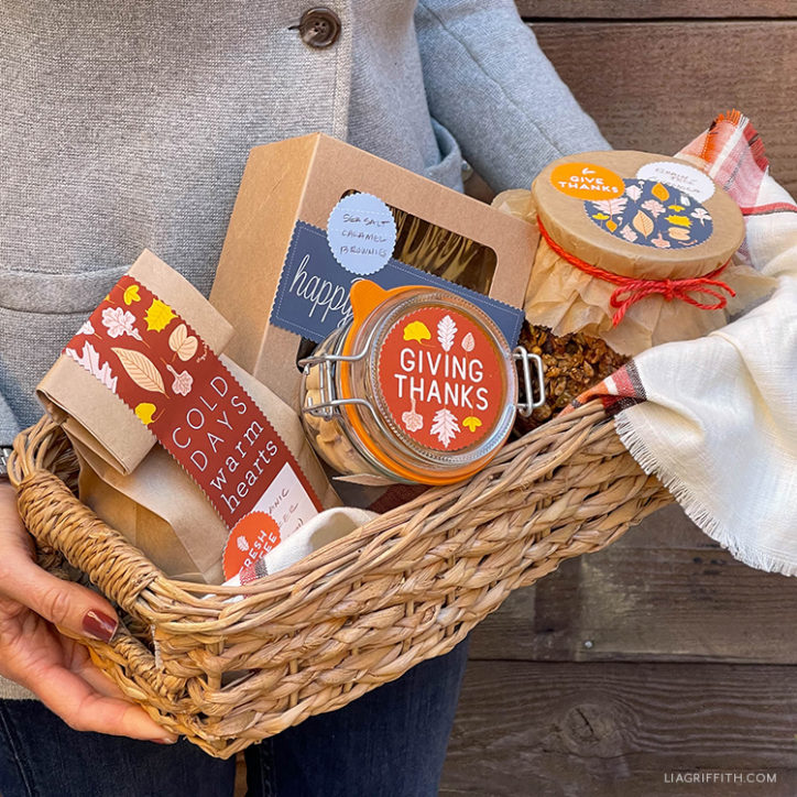 Printable Thanksgiving Labels for Fall Gifts - Lia Griffith