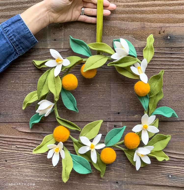 Felt Tangerine Wreath DIY Template & Tutorial - Lia Griffith
