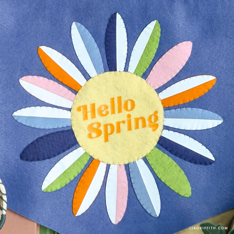 Spring Daisy Banner Pattern & Tutorial - Lia Griffith