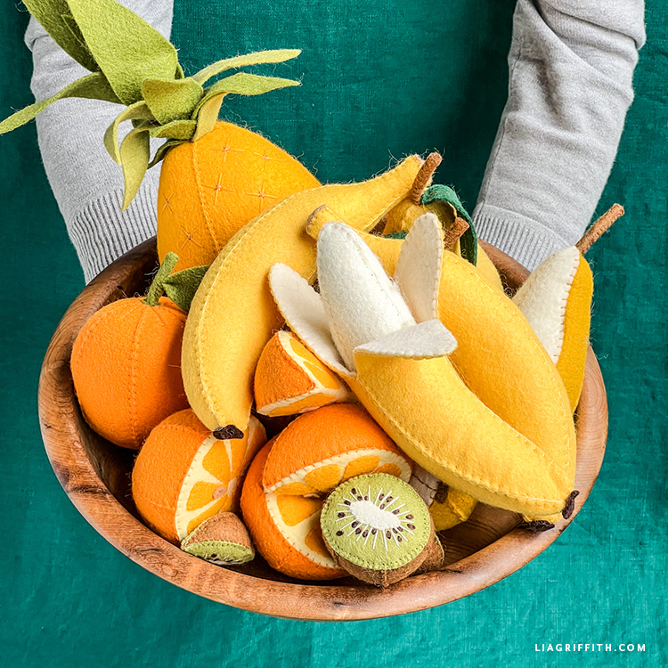 Felt Bananas Template & Tutorial - Lia Griffith