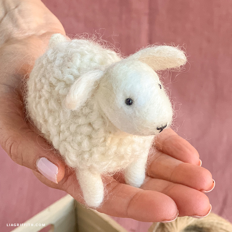 Felted Sheep DIY Template & Tutorial - Lia Griffith