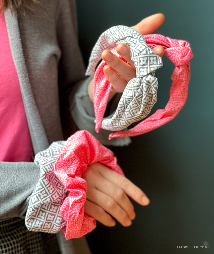 DIY Headbands & Scrunchies - Lia Griffith