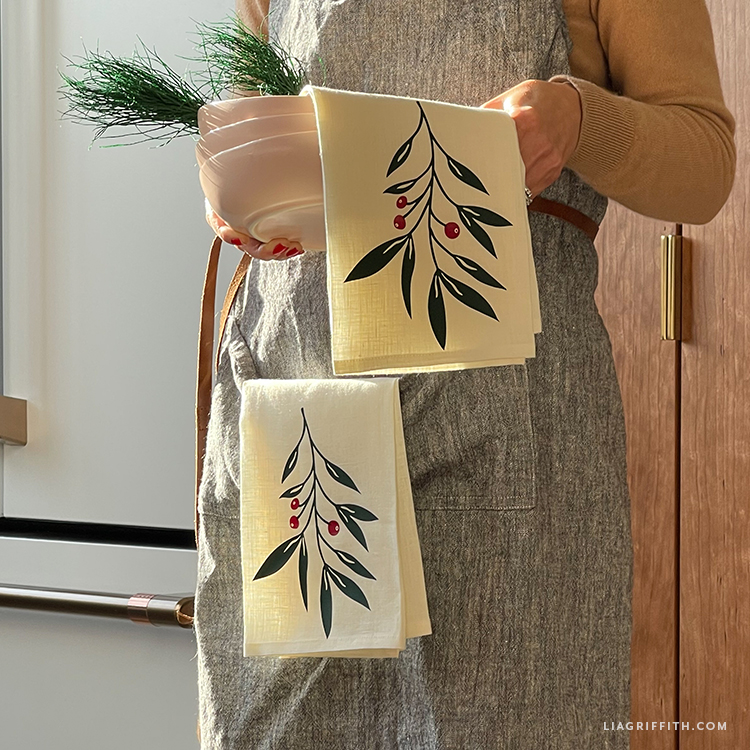 Heat Transfer Vinyl Winter Berry Tea Towels - Lia Griffith