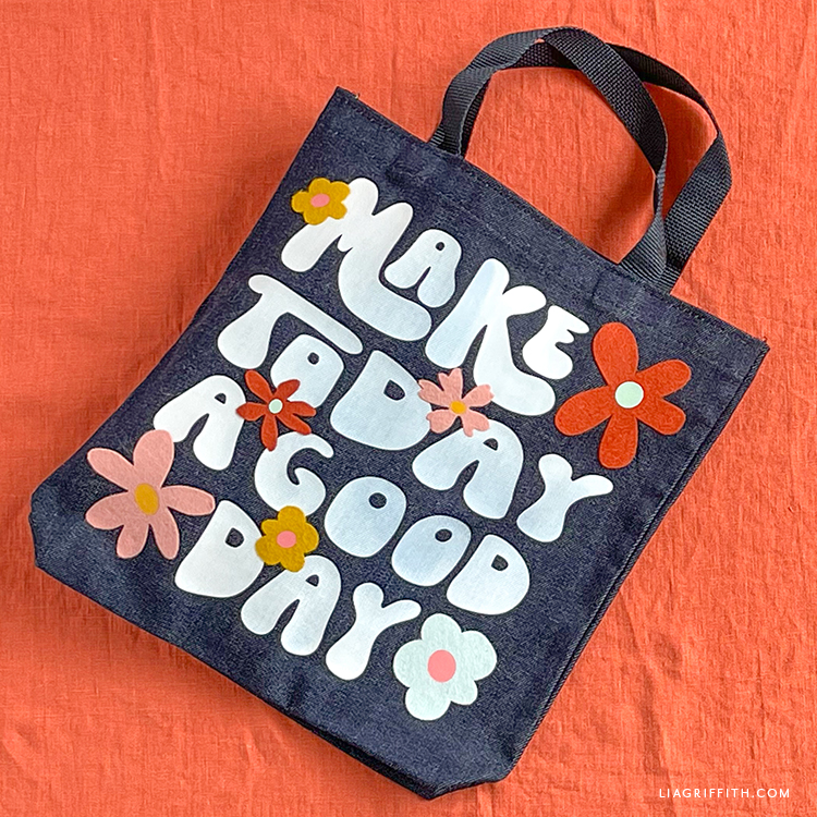 Daisy Tote Bag DIY Tutorial - Lia Griffith