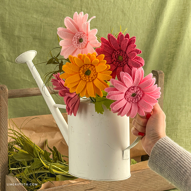 Felt Gerbera Daisies Template & Tutorial - Lia Griffith