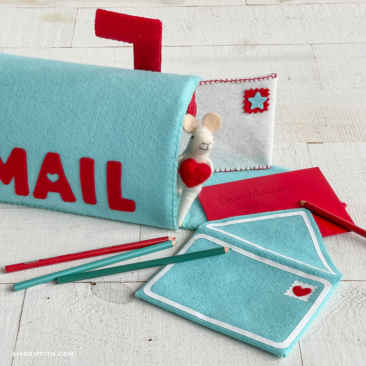 Felt Envelopes DIY: Free Template & Video Tutorial - Lia Griffith