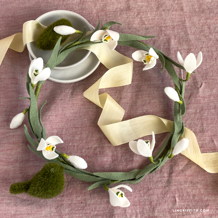 Felt Snowdrop Wreath Template & Tutorial - Lia Griffith