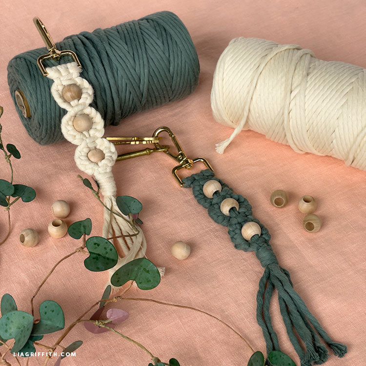 VIDEO: Macrame Flower Key Chain DIY Tutorial - Lia Griffith