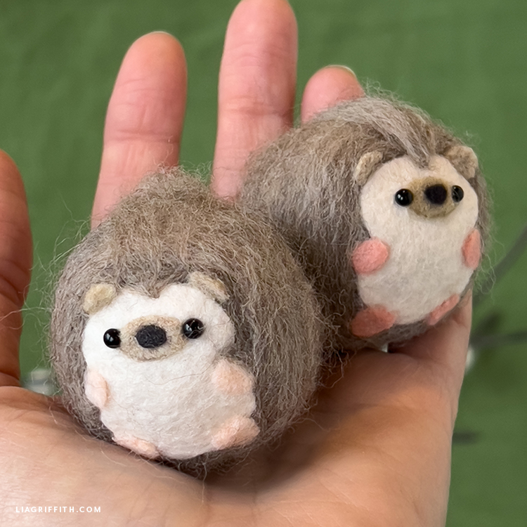 Felt Ball Hedgehogs - Lia Griffith